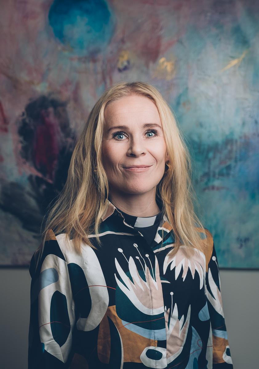 Kasvokuva Anna-Kaisa Tenhusesta